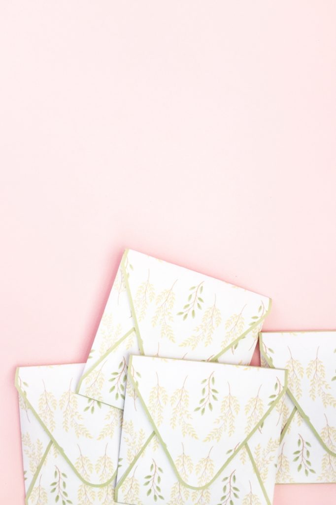 DIY Leaf Patterned Envelopes